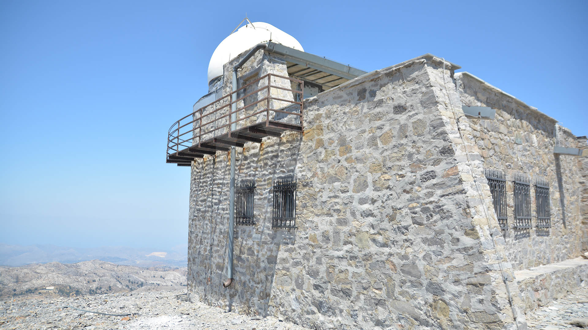 Skinakas observatory - thisiscrete . travel guide of Crete