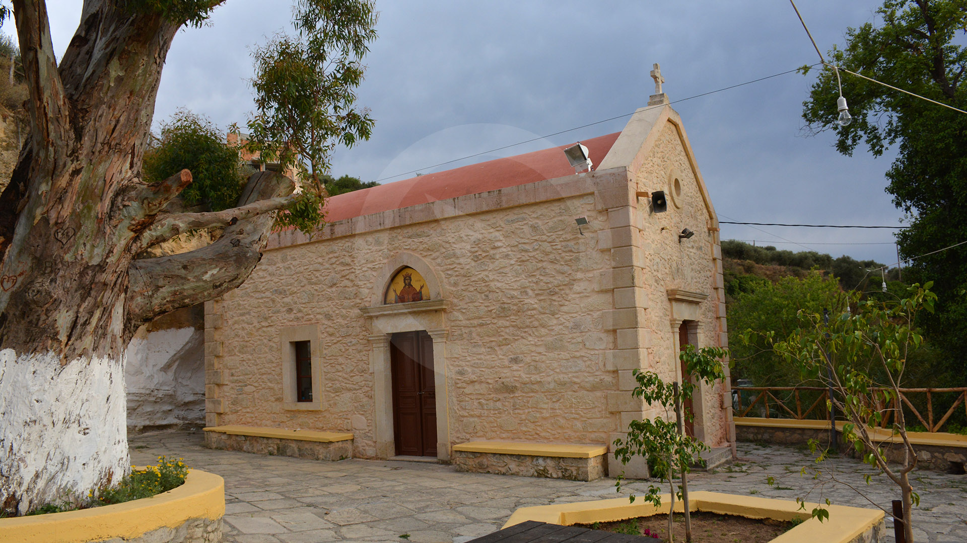 St. Irini Spilia - thisiscrete . travel guide of Crete