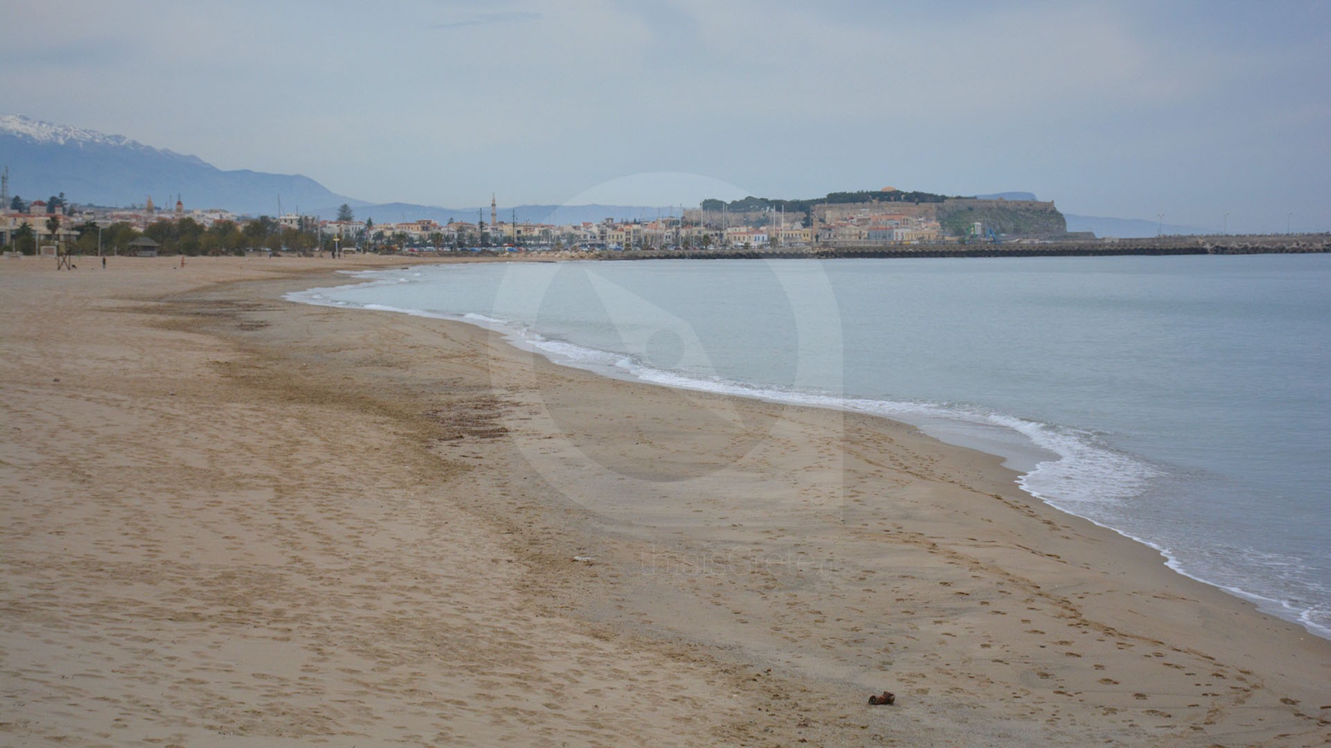 Rethymnon beach - thisiscrete . travel guide of Crete